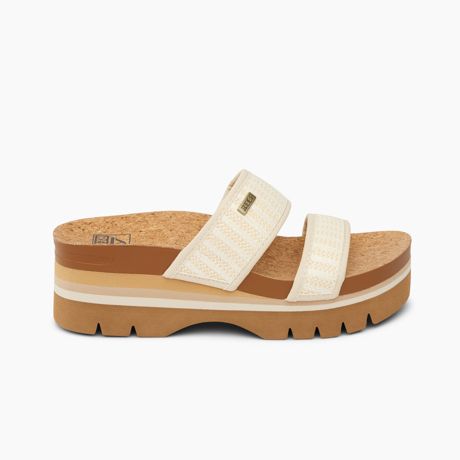 Women's Cushion Vista Higher Sandals in Black | REEF®