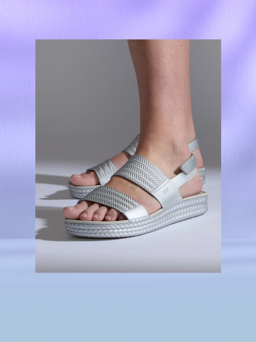 Women's Slides | REEF® Beach & Pool Slides