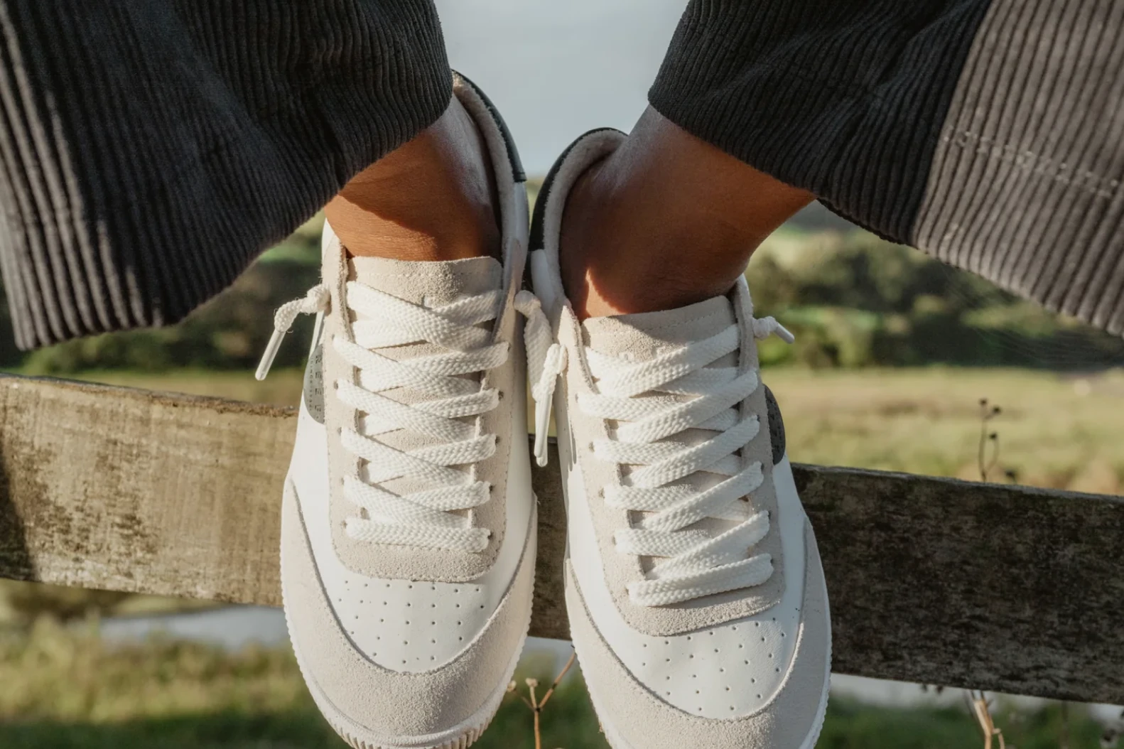 Lay Day Seas: Women's White Leather Sneakers | REEF®